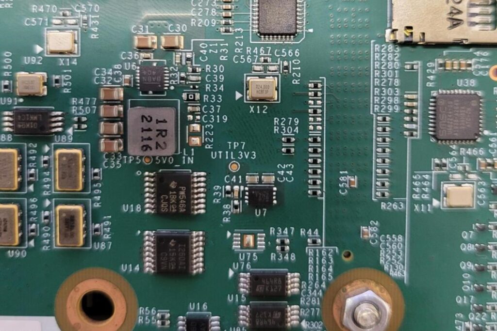 Kria SOM を電源投入時から JTAG boot するようにする方法 | ぬるま湯ハードウェア